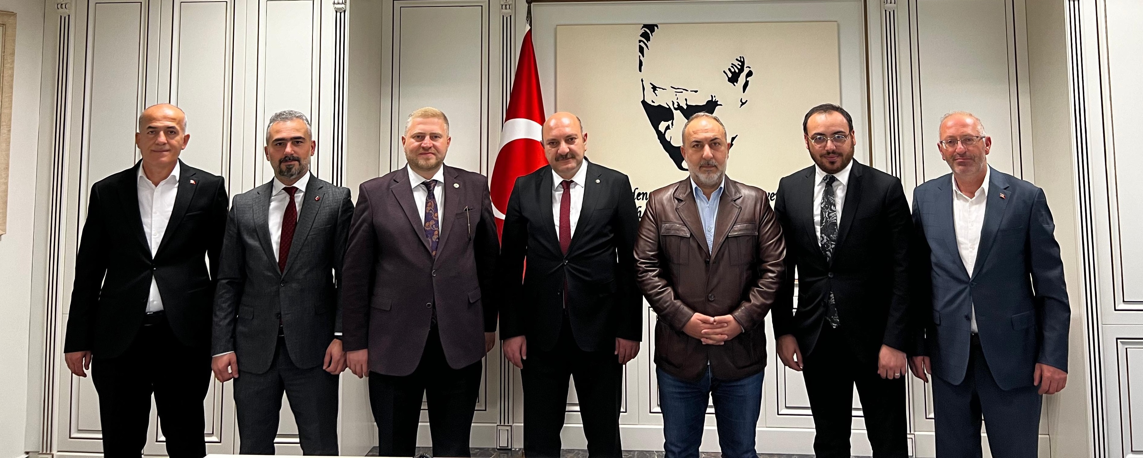 Genel başkanımız mahmud altunsoy ve öz petrol iş sendikası genel ...